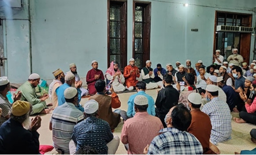 শেখ মনির জন্মদিনে জাতীয় মসজিদে দক্ষিণ যুবলীগের বিশেষ দোয়া - Amader Orjon