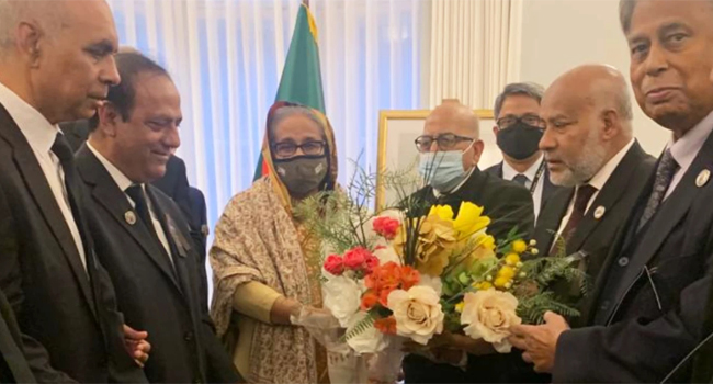 লন্ডনে প্রধানমন্ত্রীকে স্বাগত জানাল যুক্তরাজ্য ..আওয়ামী লীগ - Amader Orjon